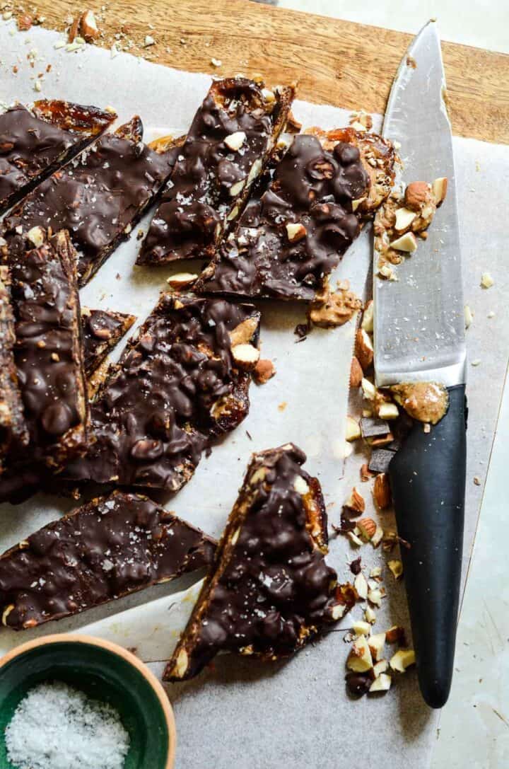 Super Easy Dark Chocolate Date Bark Recipe - Beside the Mountain