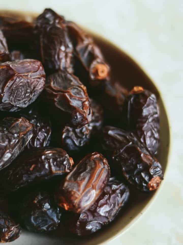 Super Easy Dark Chocolate Date Bark Recipe - Beside the Mountain