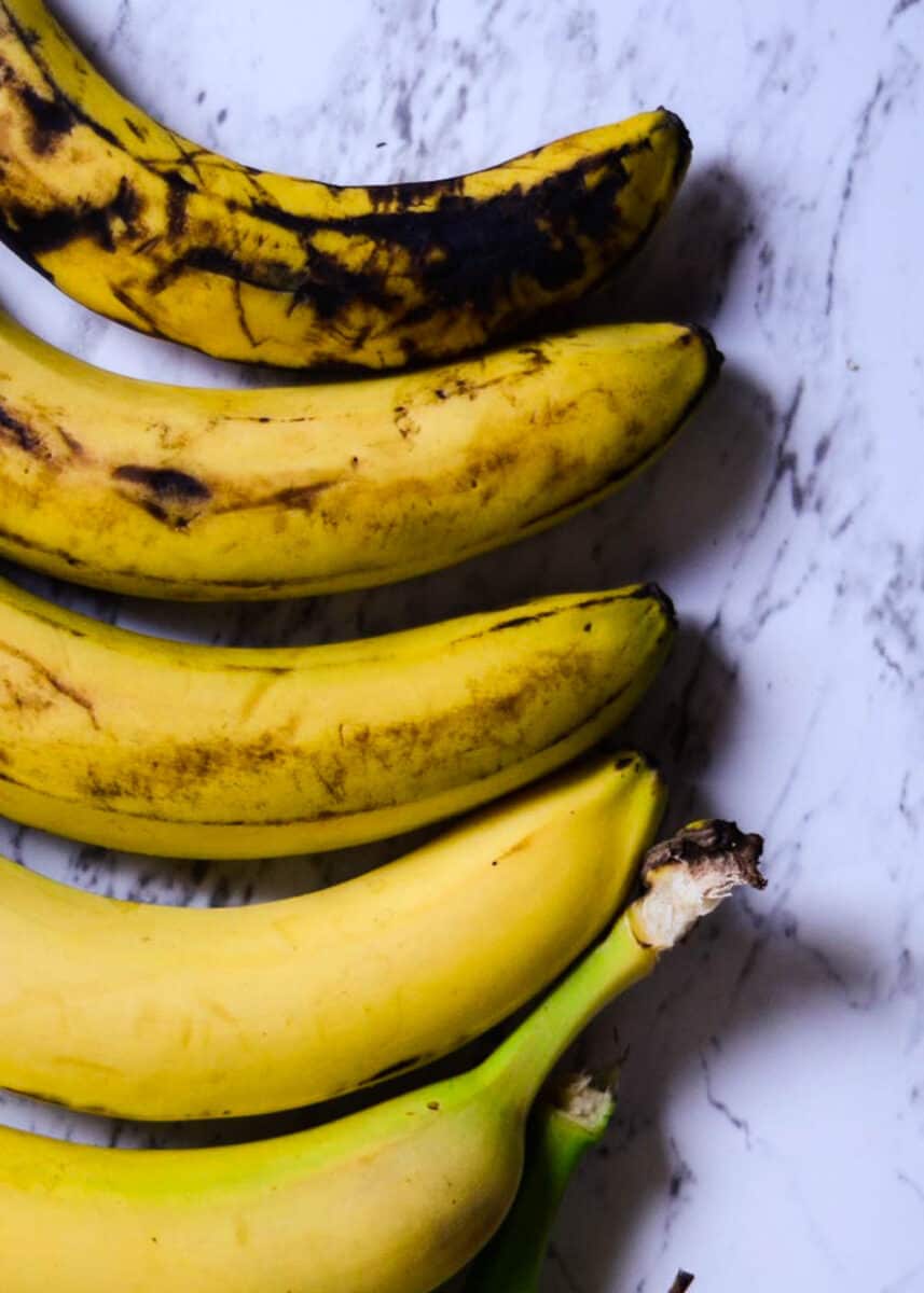 Perfectly Ripe Bananas for Banana Bread (What to Know!) - Beside the ...