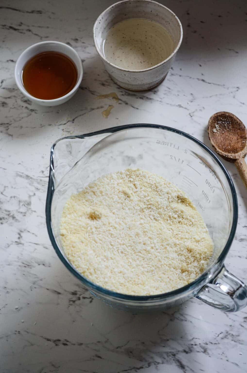 Healthy No Bake Coconut Macaroons - Beside the Mountain