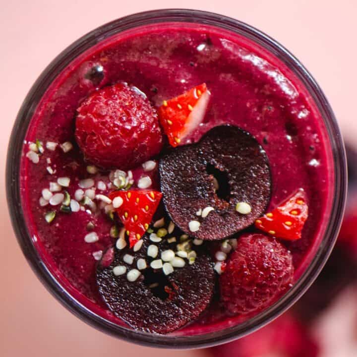 Smoothie for Your Period - Beside the Mountain